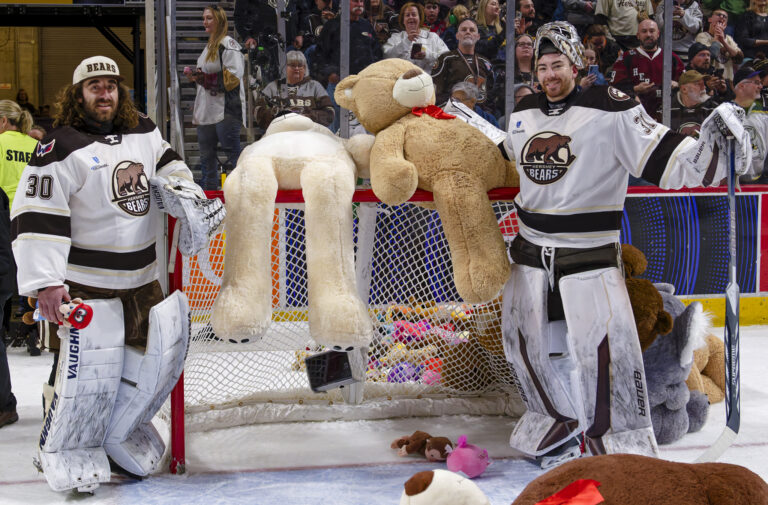 Hershey Bears 2025 Teddy Bear Toss Sets New Hockey Record - Side Stage ...